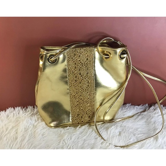 Moda Attiva | Bags | Vintage Moda Attiva Gold Bucket Bag | Poshmark